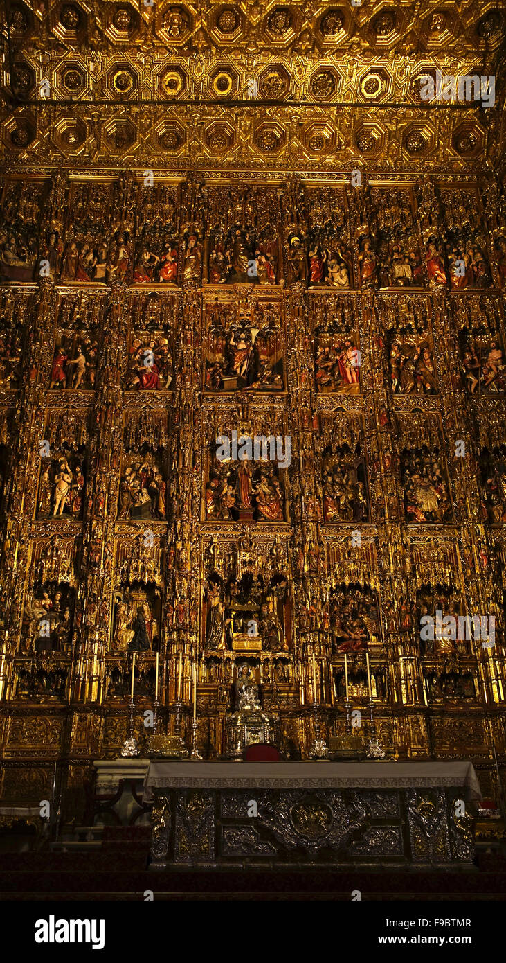 Main Altar In Seville Cathedral Stockfotos und -bilder Kaufen - Alamy