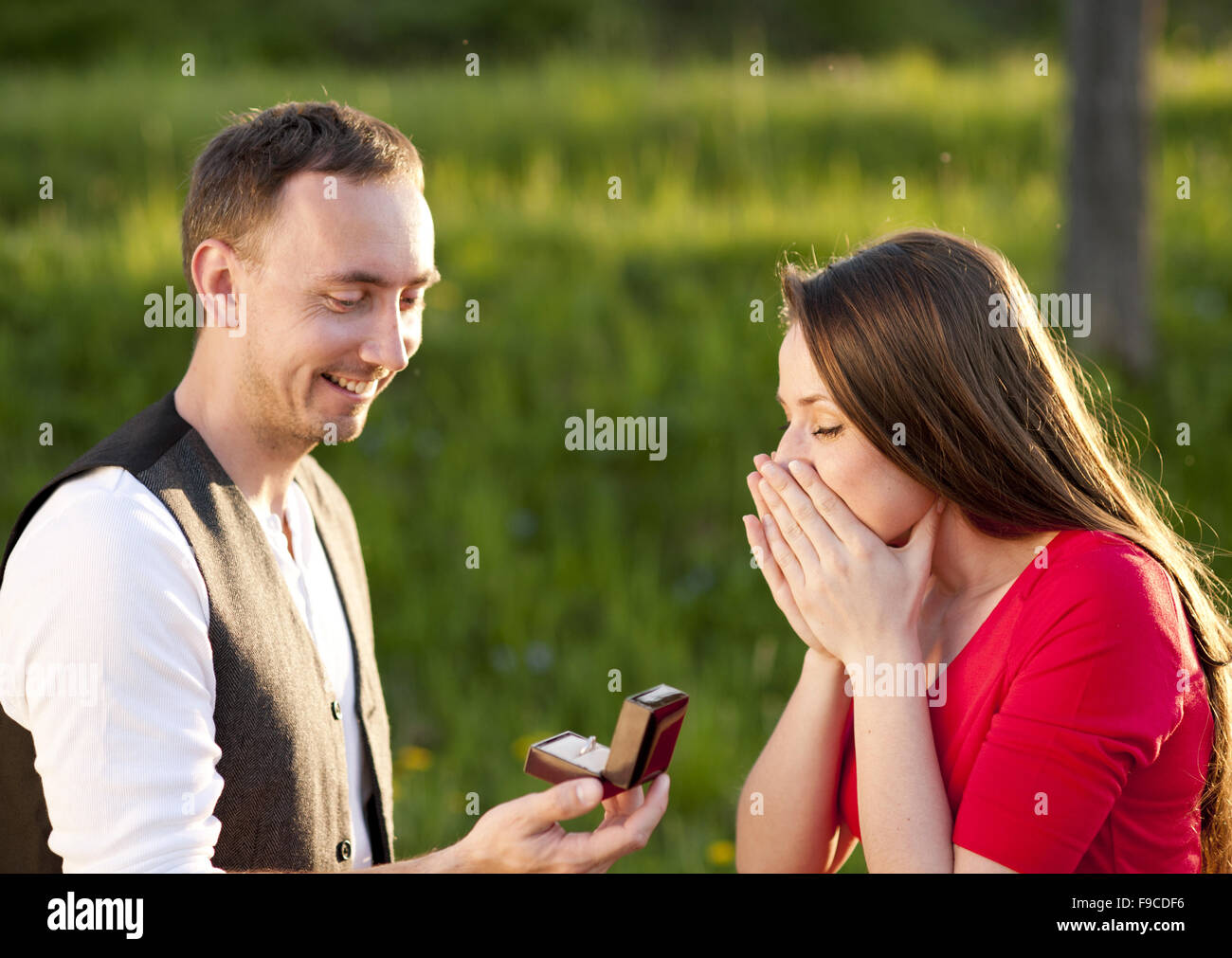 Hand schlagen liebe vor -Fotos und -Bildmaterial in hoher Auflösung – Alamy