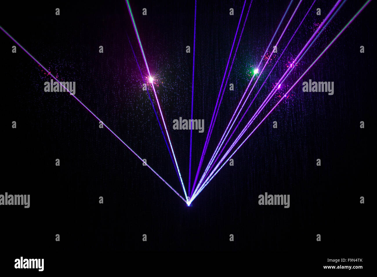 Lasers lights -Fotos und -Bildmaterial in hoher Auflösung – Alamy