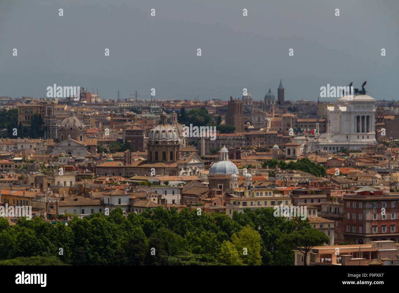 Serie - Italien zu reisen. Blick über die Innenstadt von Rom, Italien ...