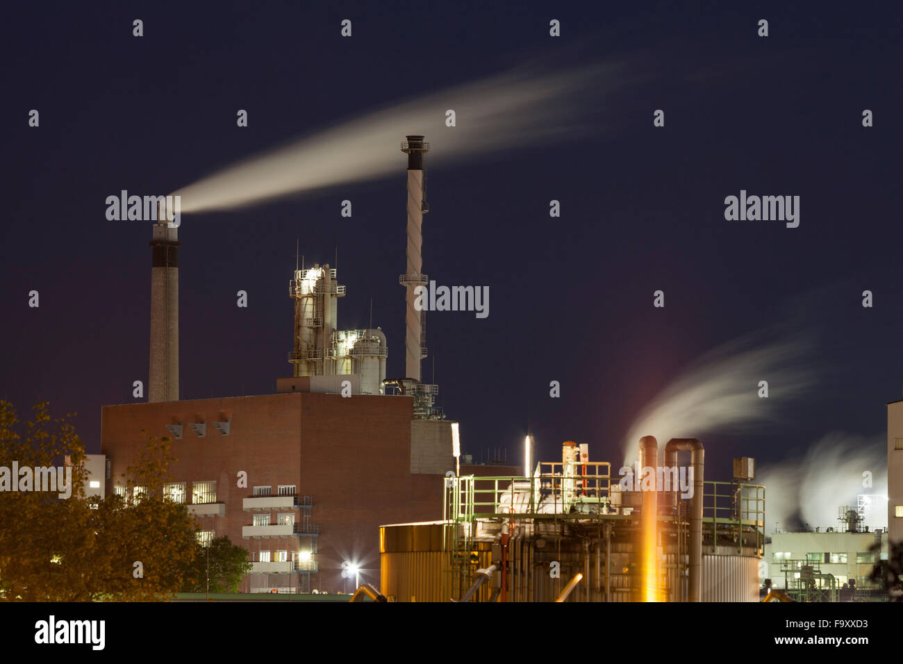 Chemieanlage bayer ag -Fotos und -Bildmaterial in hoher Auflösung – Alamy