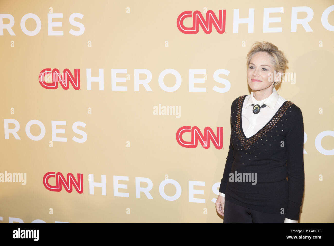 Sharon stone cnn heroes -Fotos und -Bildmaterial in hoher Auflösung – Alamy