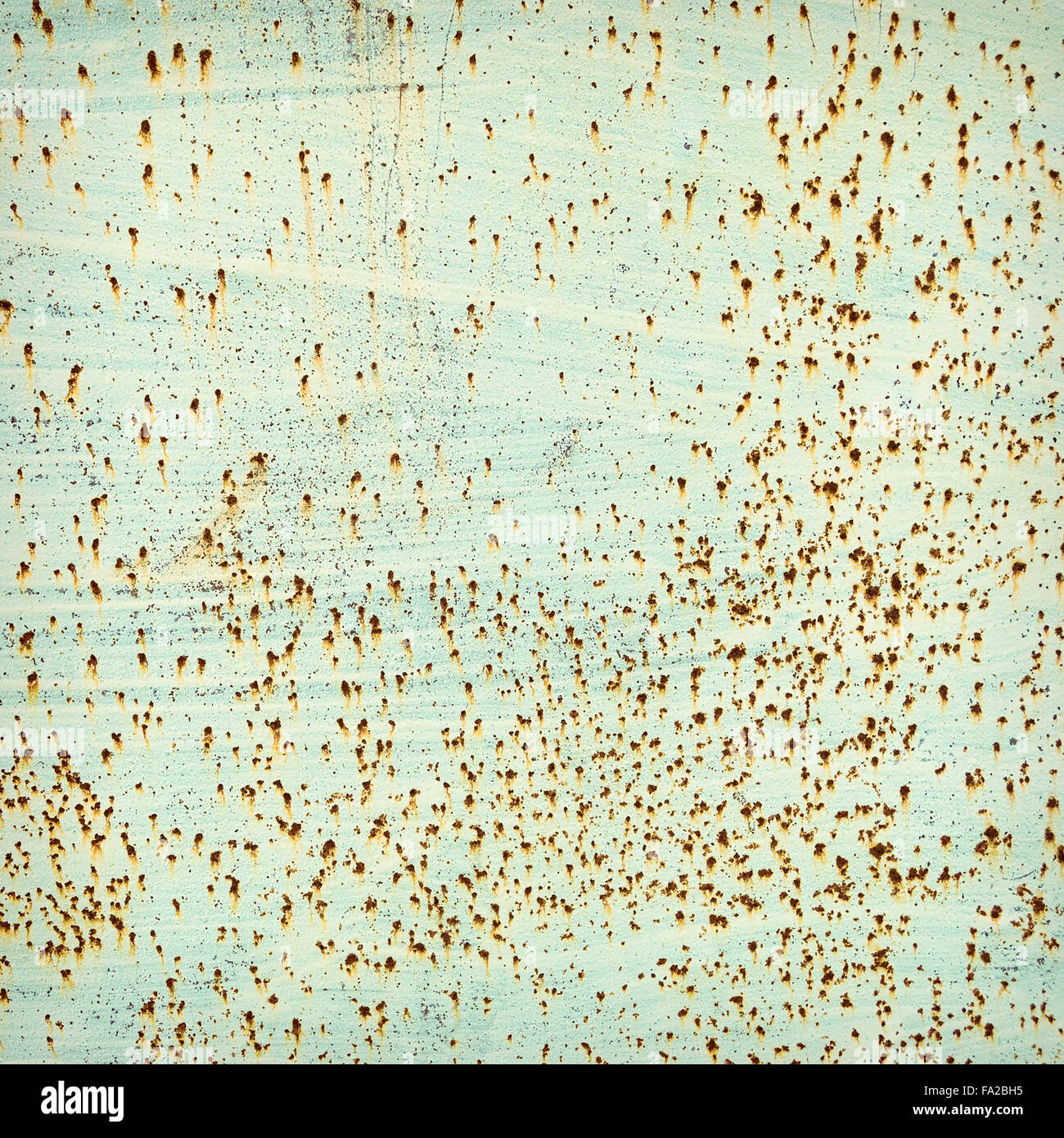 Rust holes -Fotos und -Bildmaterial in hoher Auflösung – Alamy