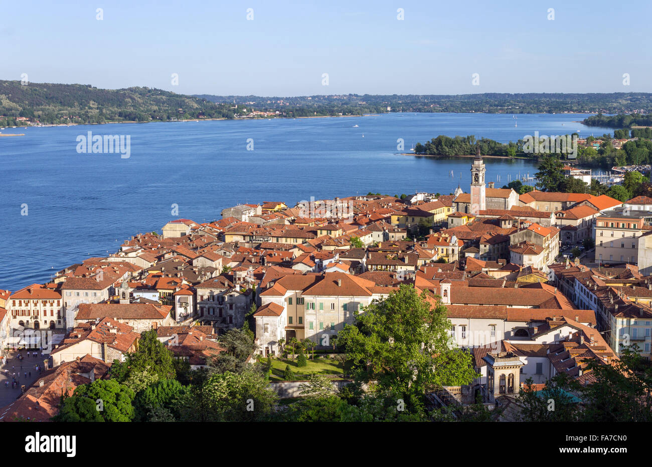 Arona lago maggiore -Fotos und -Bildmaterial in hoher Auflösung – Alamy