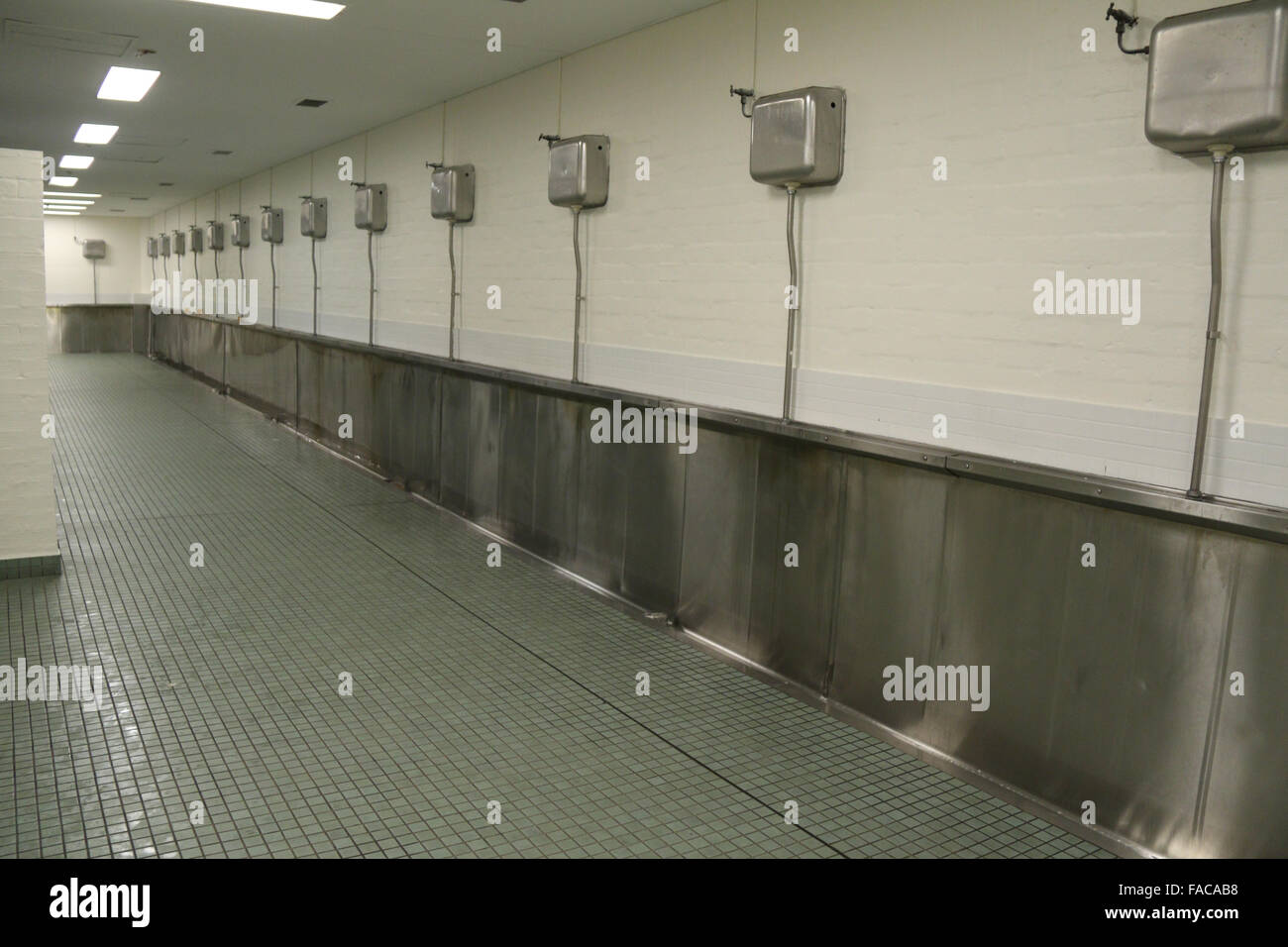 Mens Urinal Stockfotos und -bilder Kaufen - Alamy