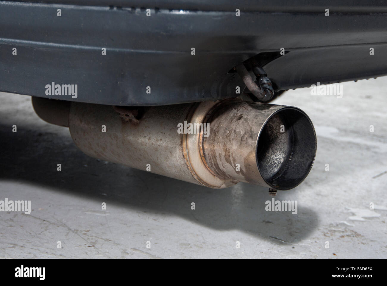 Autoabgas modifiziert -Fotos und -Bildmaterial in hoher Auflösung – Alamy