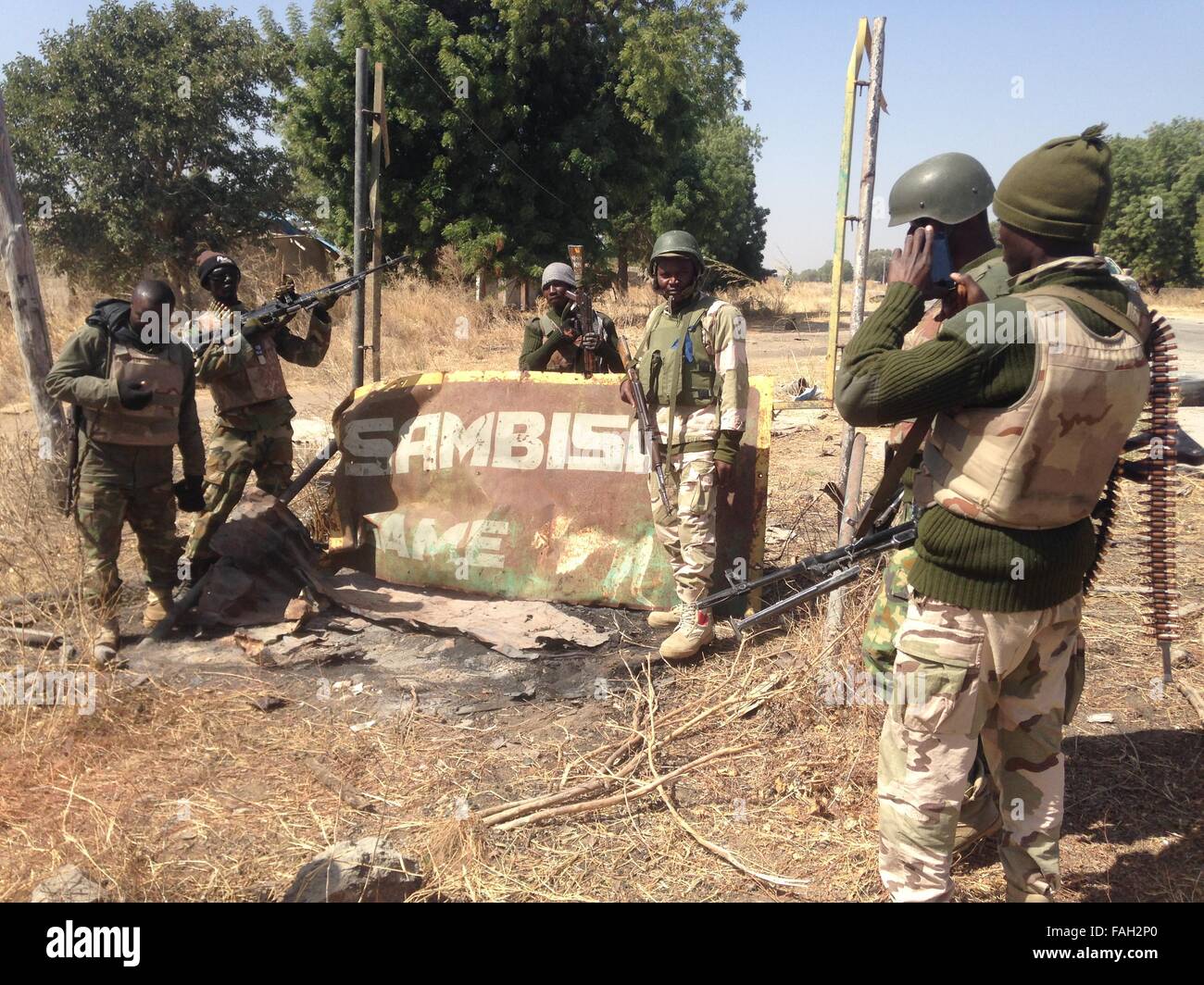 Nigeria rebeles -Fotos und -Bildmaterial in hoher Auflösung – Alamy