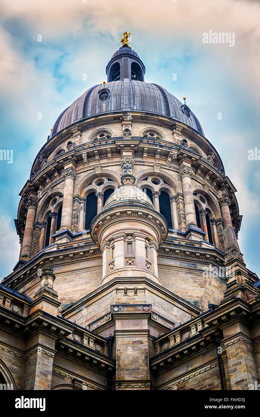 Mainzer kirche -Fotos und -Bildmaterial in hoher Auflösung – Alamy