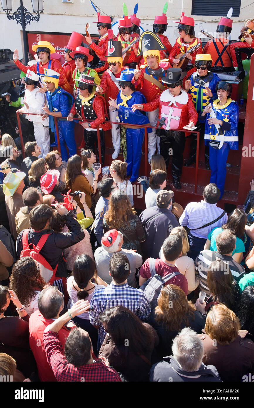 Karneval. Parade der Chöre in der Plaza Libertad oder Plaza de Abastos ...