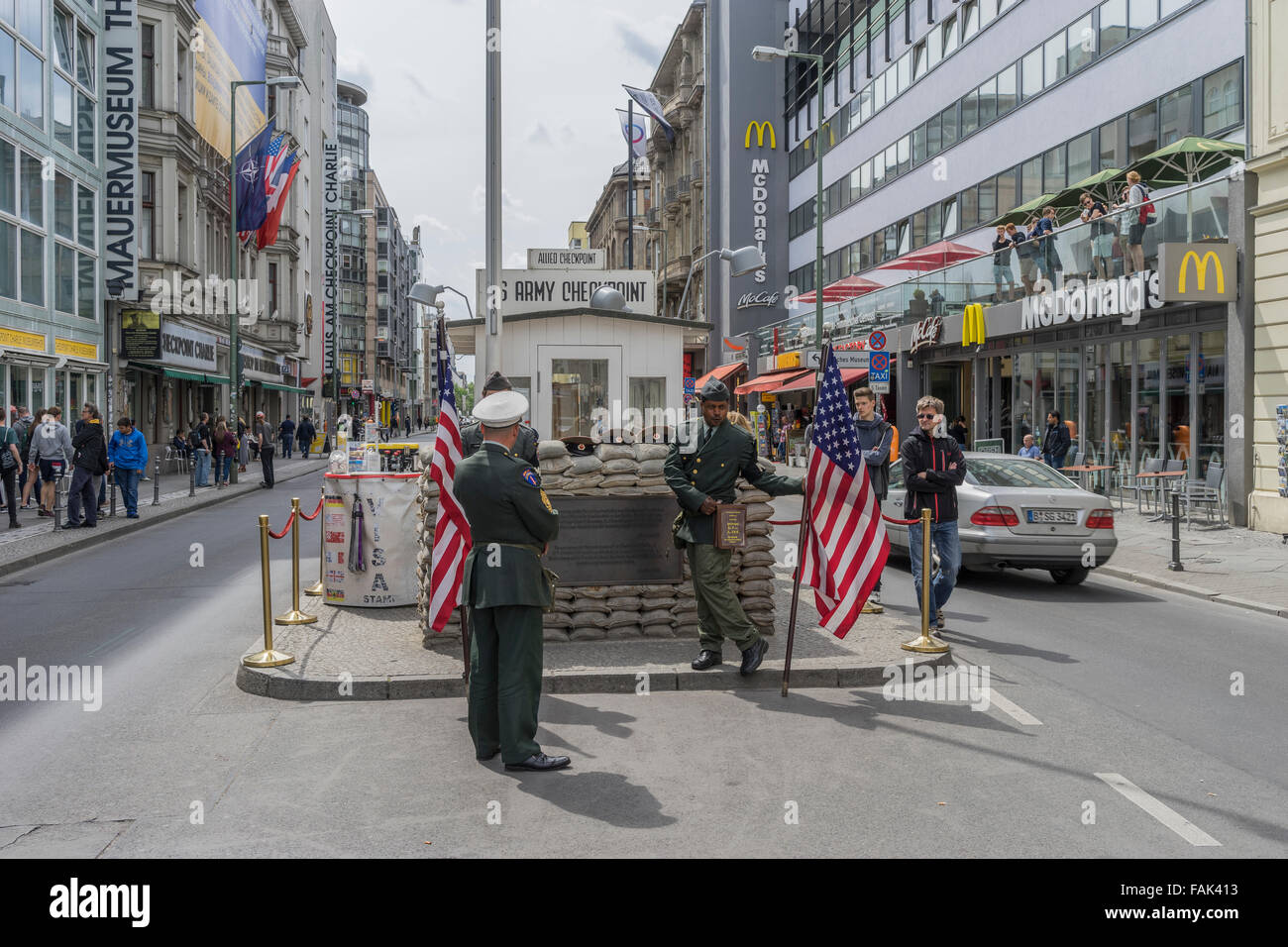 Checkpoint Charlie Berlin Stockfotos und -bilder Kaufen - Alamy