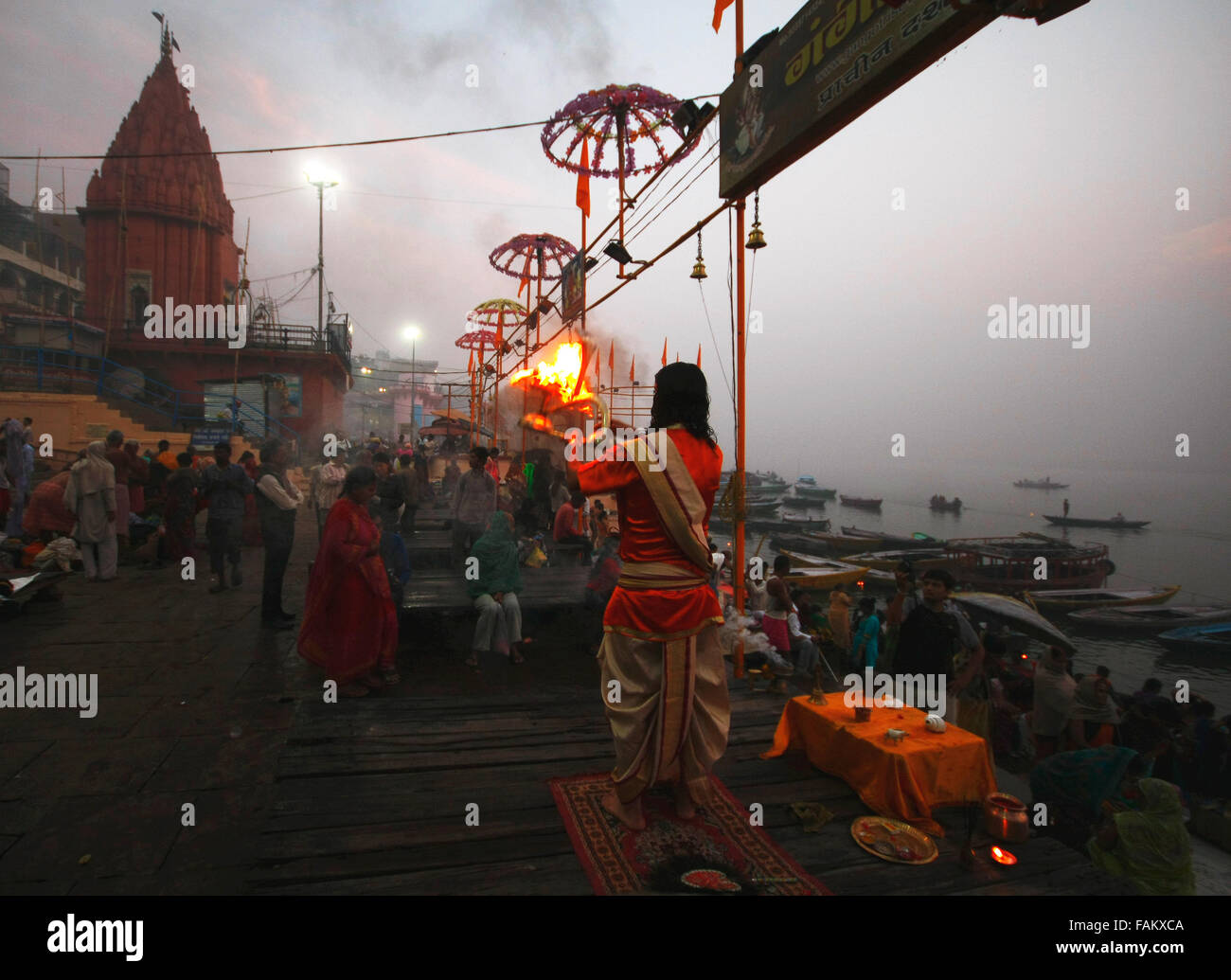 Ganga aarti darshan -Fotos und -Bildmaterial in hoher Auflösung – Alamy