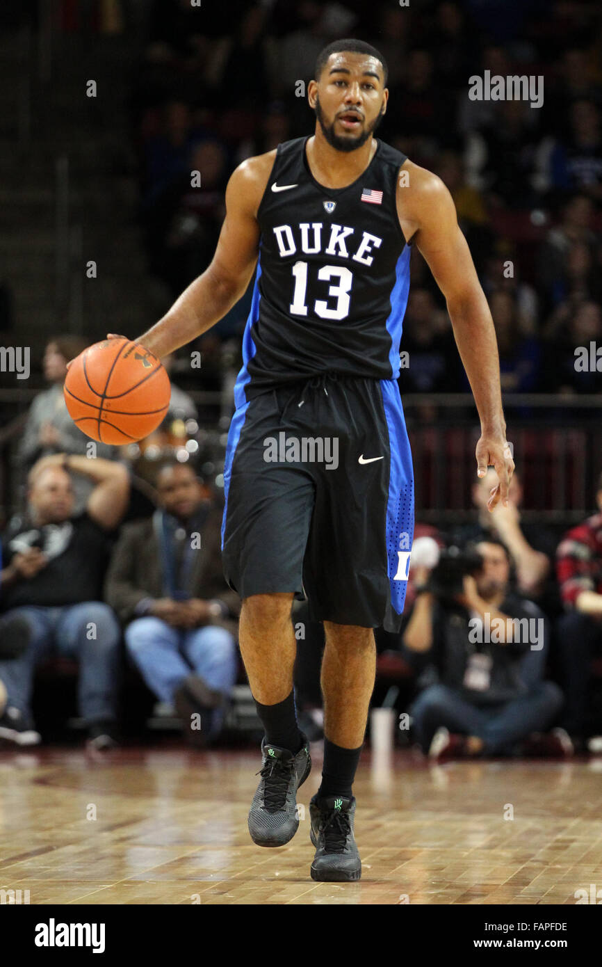 Conte Forum. 2. Januar 2016. MA, USA; Duke Blue Devils Guard Matt Jones ...
