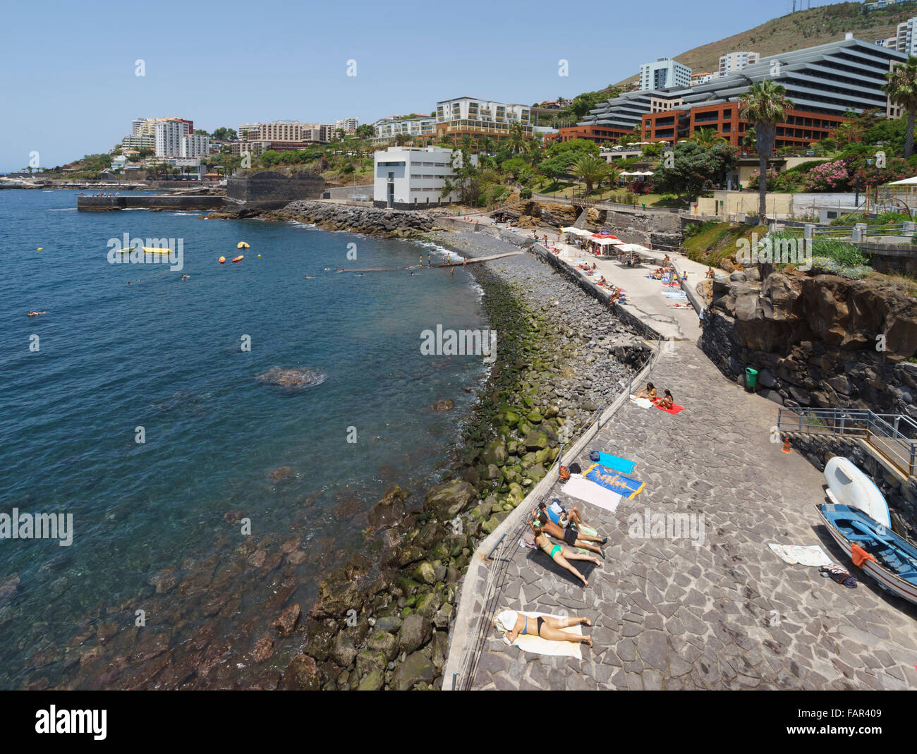 Madeira funchal beach -Fotos und -Bildmaterial in hoher Auflösung – Alamy