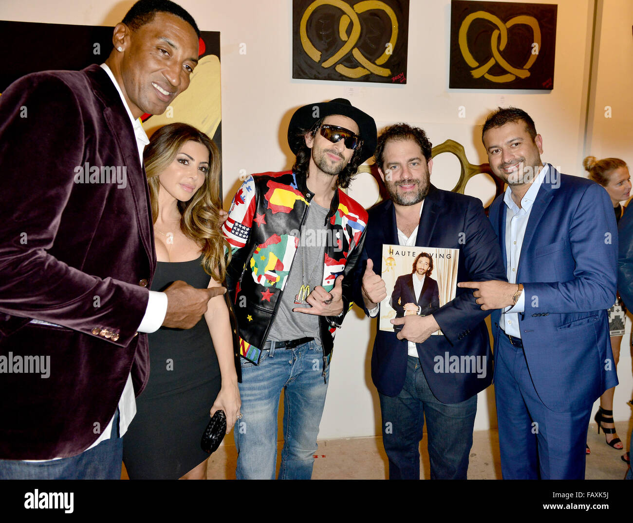 Prominente besuchen Kunst Eröffnung der Ausstellung von Domingo Zapata ...