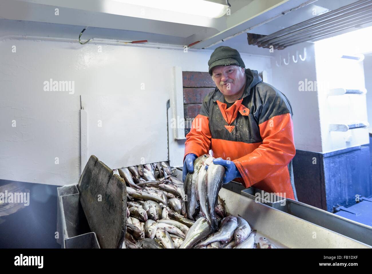 Fisherman Wearing Hat Stockfotos und -bilder Kaufen - Alamy