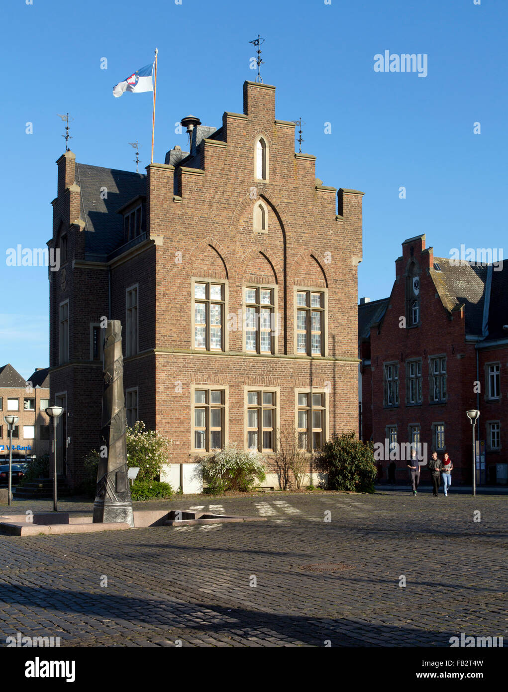 Erftstadt-Lechenich, Marktplatz Mit Historischem Rathaus ...