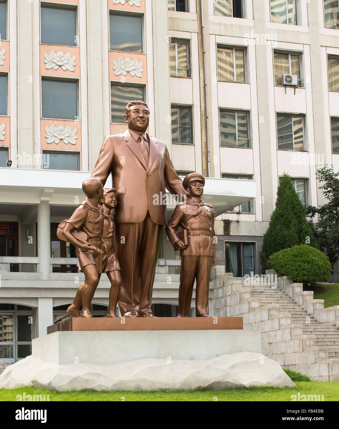 Kim il sung statue -Fotos und -Bildmaterial in hoher Auflösung - Seite 2 - Alamy