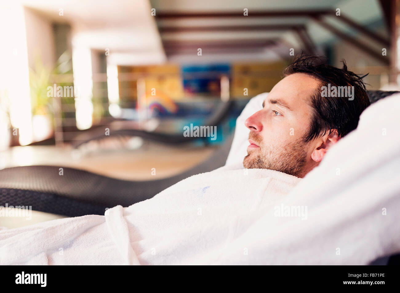Spa pool robe -Fotos und -Bildmaterial in hoher Auflösung – Alamy