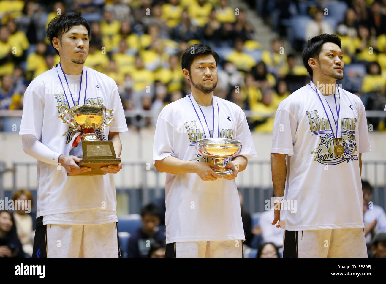 St Yoyogi Gymnasium, Tokio, Japan. 11. Januar 2016. (L-R) Kosuke Kanamaru, Ryuma Hashimoto ...