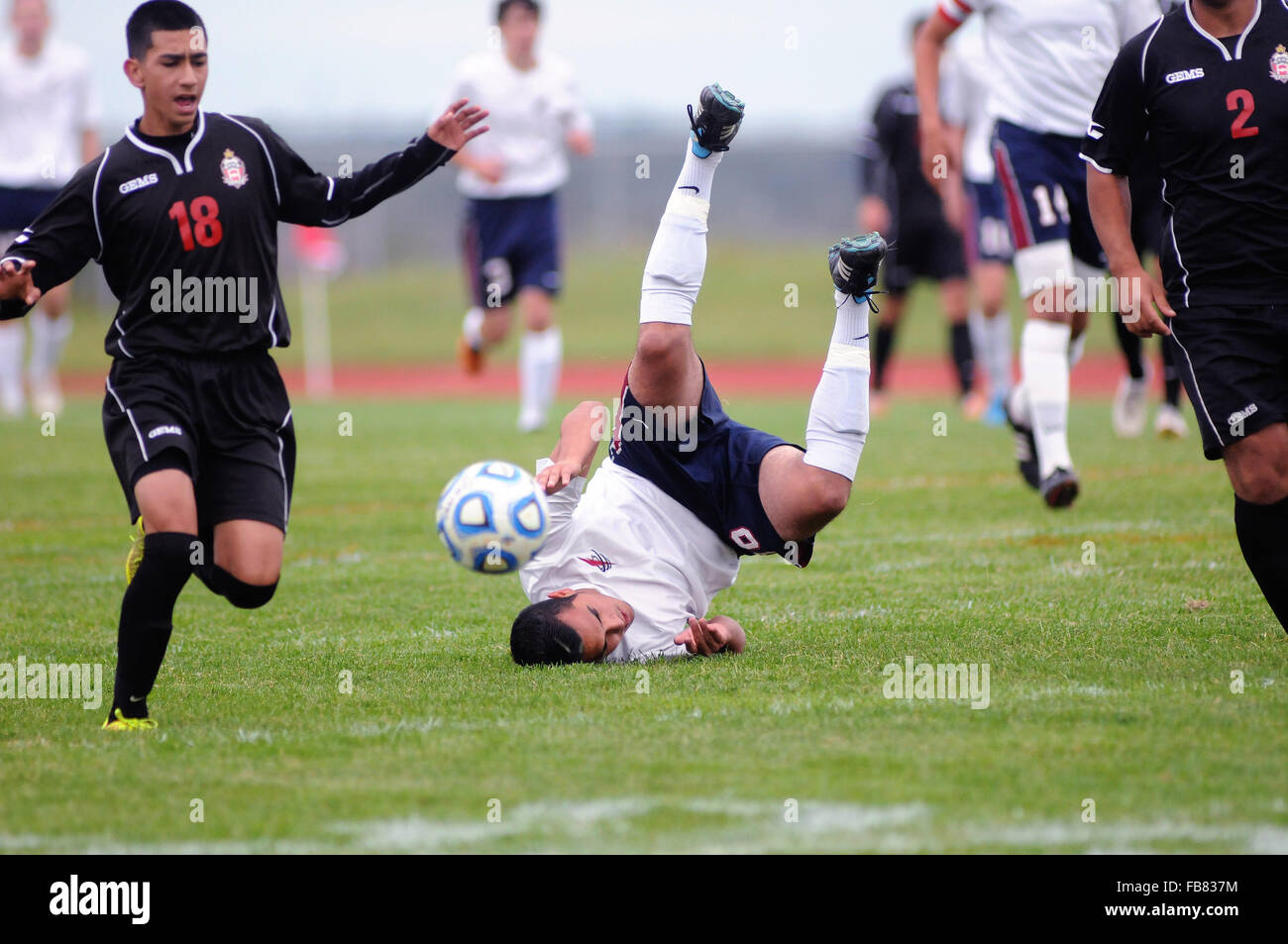Foul im fußball -Fotos und -Bildmaterial in hoher Auflösung – Alamy