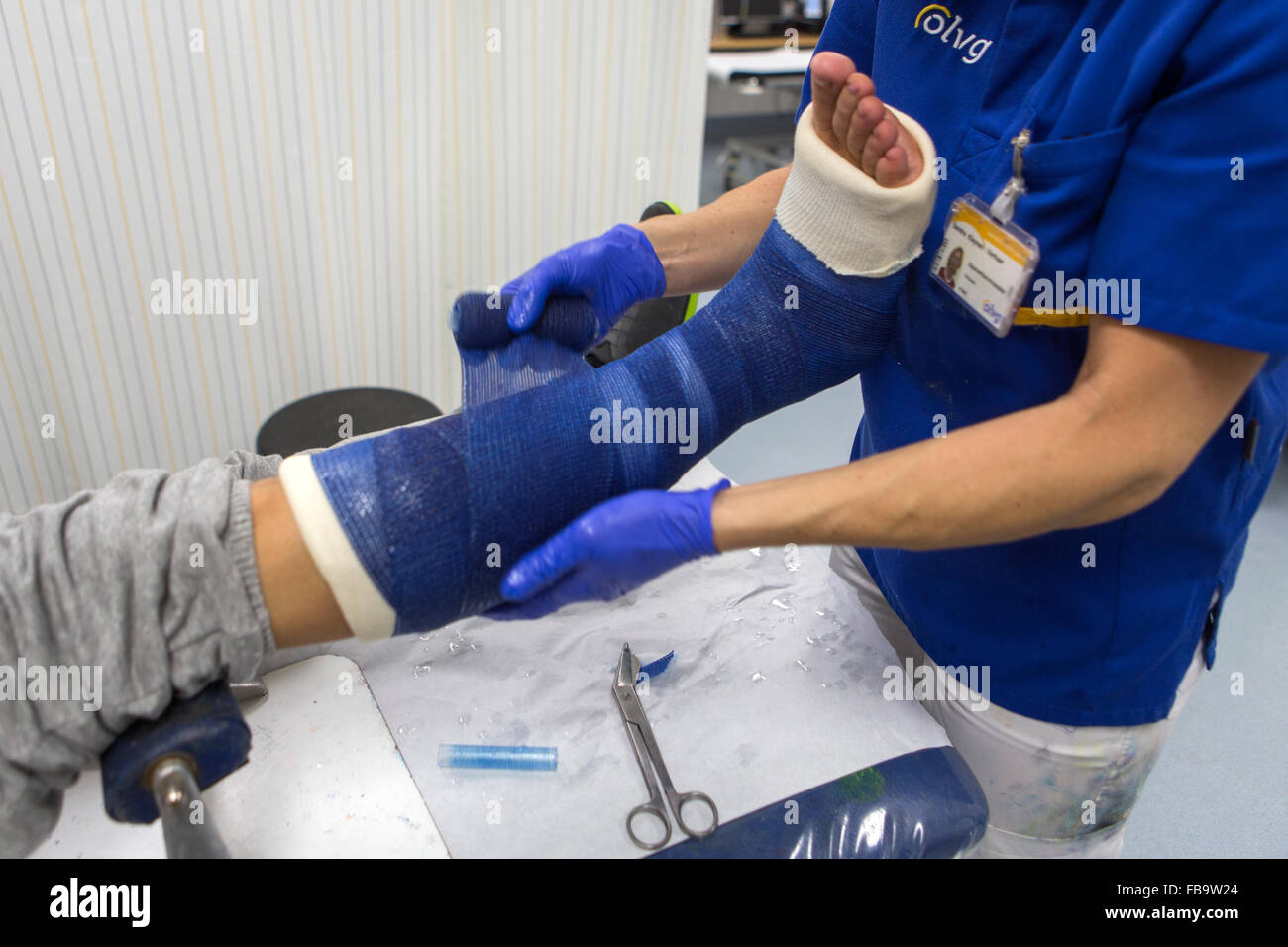 Gebroken Scheenbeen Gips Gebroken Scheenbeen Gips | TikTok