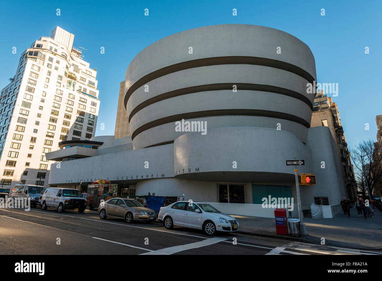 Solomon R. Guggenheim Museum, Manhattan, New York, USA Stockfotografie ...