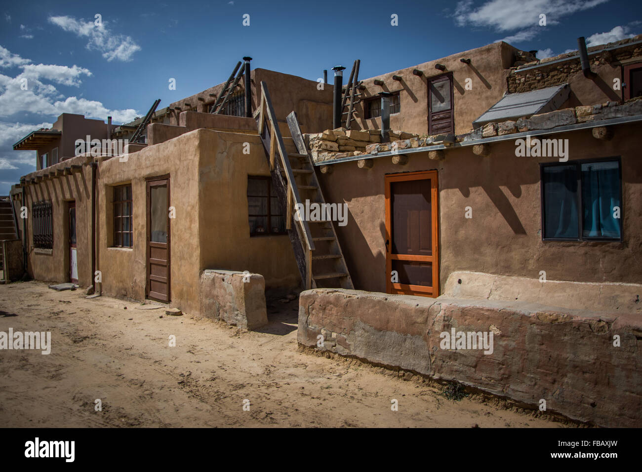 Mud houses new mexico -Fotos und -Bildmaterial in hoher Auflösung – Alamy