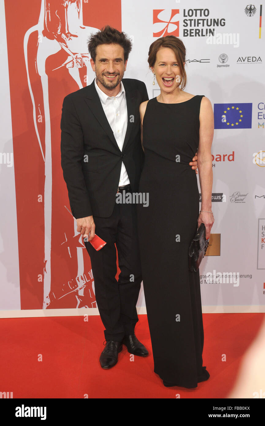 Oliver mommsen where -Fotos und -Bildmaterial in hoher Auflösung ...