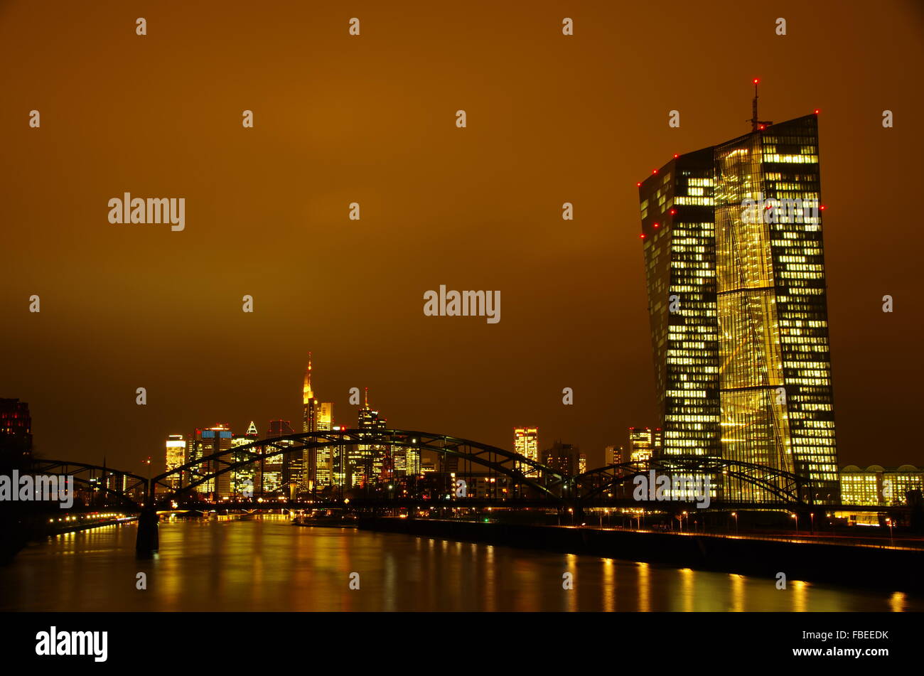 Main city -Fotos und -Bildmaterial in hoher Auflösung – Alamy