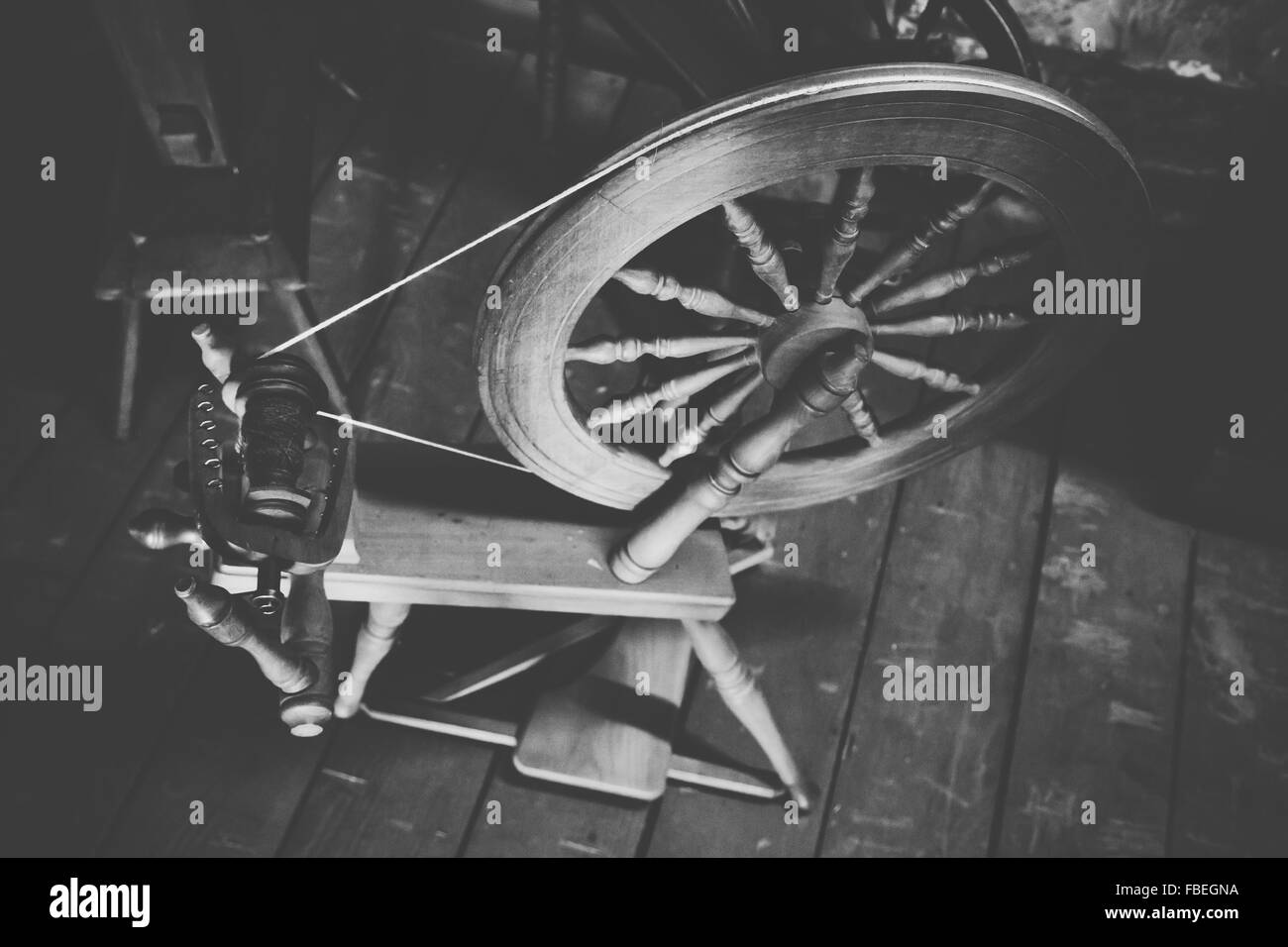 Altes spinnrad -Fotos und -Bildmaterial in hoher Auflösung – Alamy