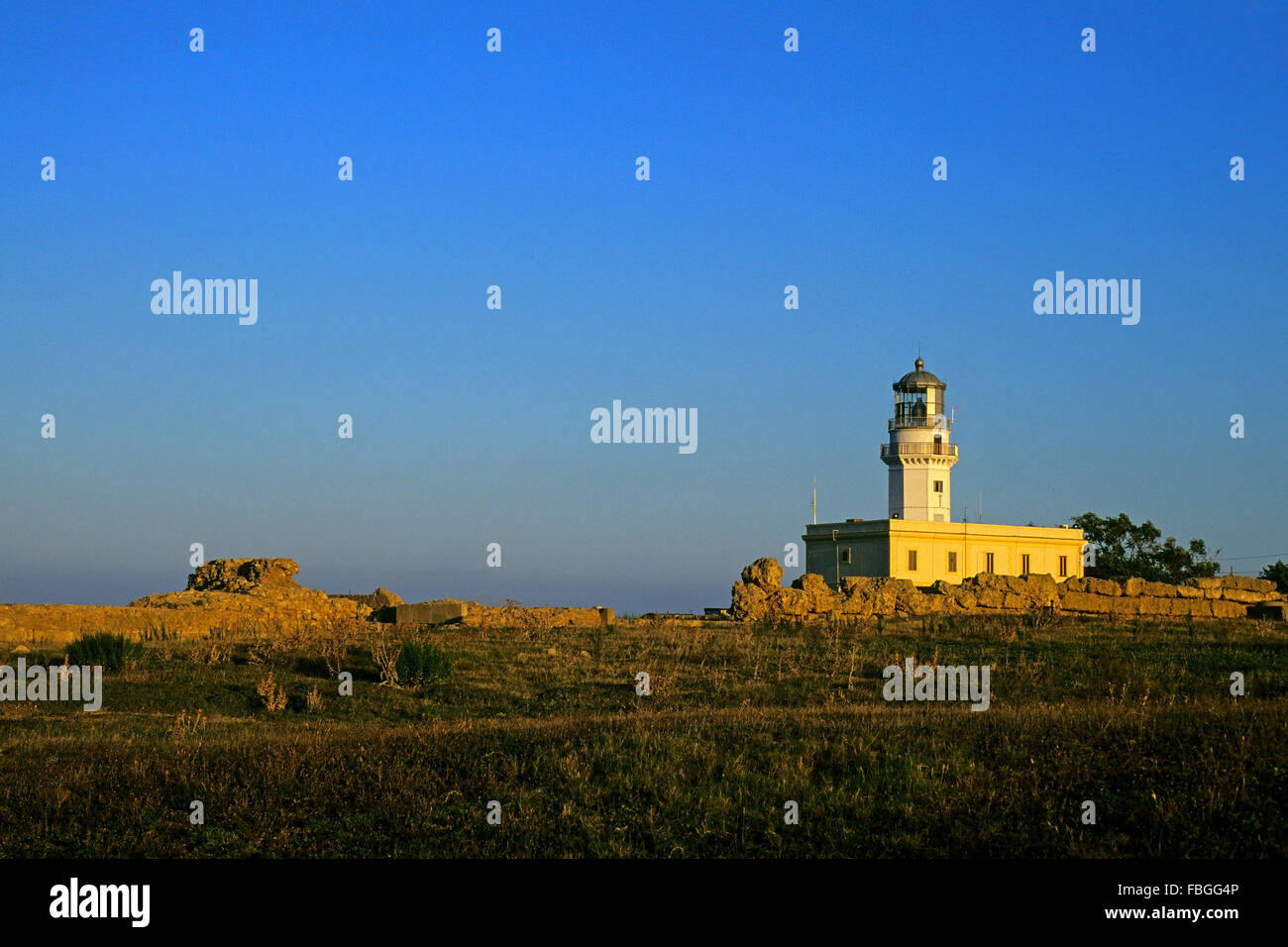Lighthouse at capo faro -Fotos und -Bildmaterial in hoher Auflösung – Alamy