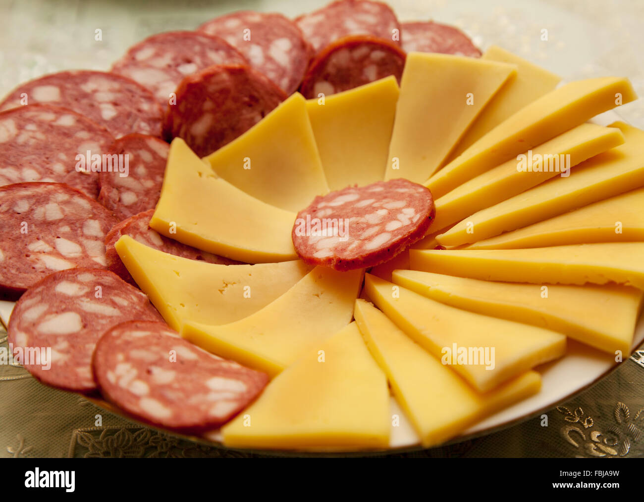 23 Ausmalbilder Brot Wurst Kaese Fisch | Ausmalbilder