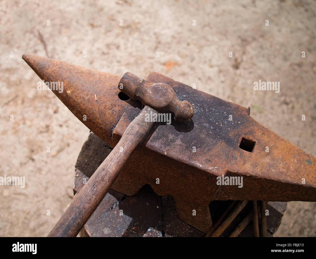 Amboss alt -Fotos und -Bildmaterial in hoher Auflösung – Alamy