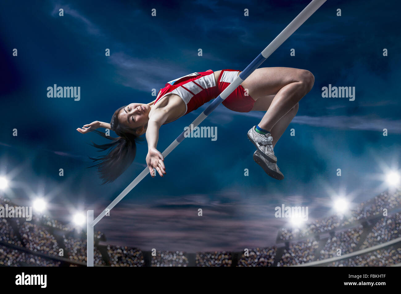 Long jump asian athlete -Fotos und -Bildmaterial in hoher Auflösung – Alamy