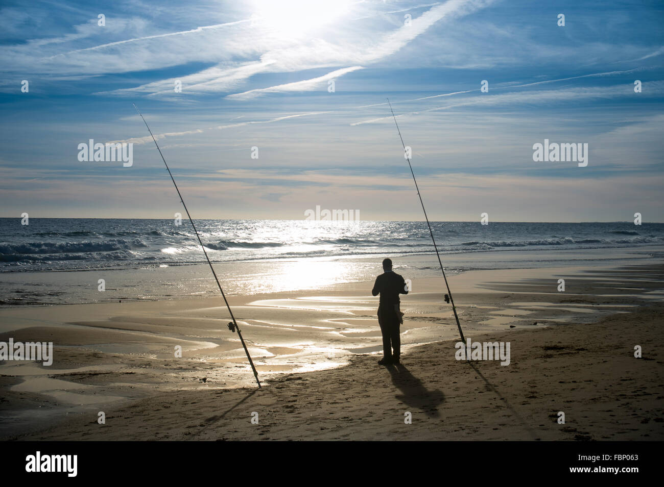 Angler am strand -Fotos und -Bildmaterial in hoher Auflösung – Alamy