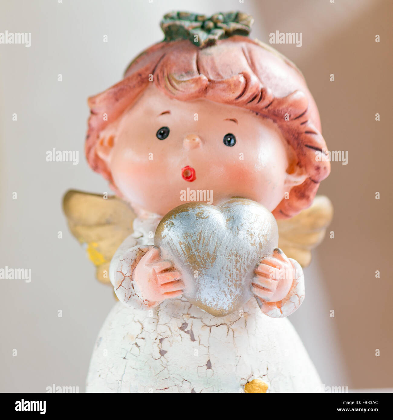 Engel herz symbol -Fotos und -Bildmaterial in hoher Auflösung – Alamy