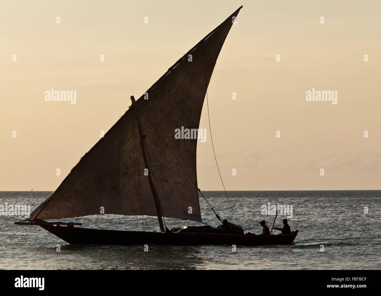 Dhau boot sansibar Stockfotos und -bilder Kaufen - Alamy