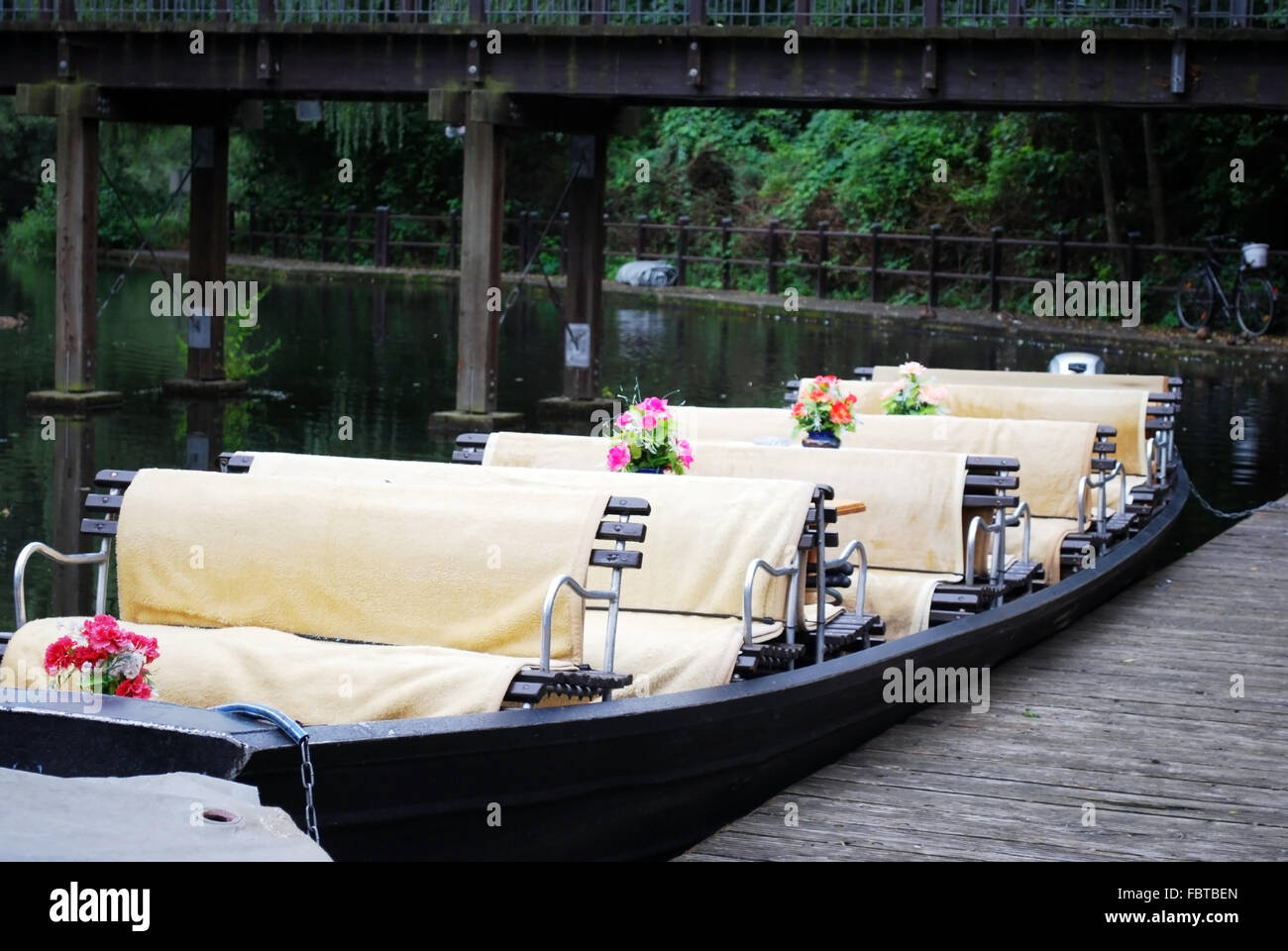 Spreewald kahn boot -Fotos und -Bildmaterial in hoher Auflösung – Alamy