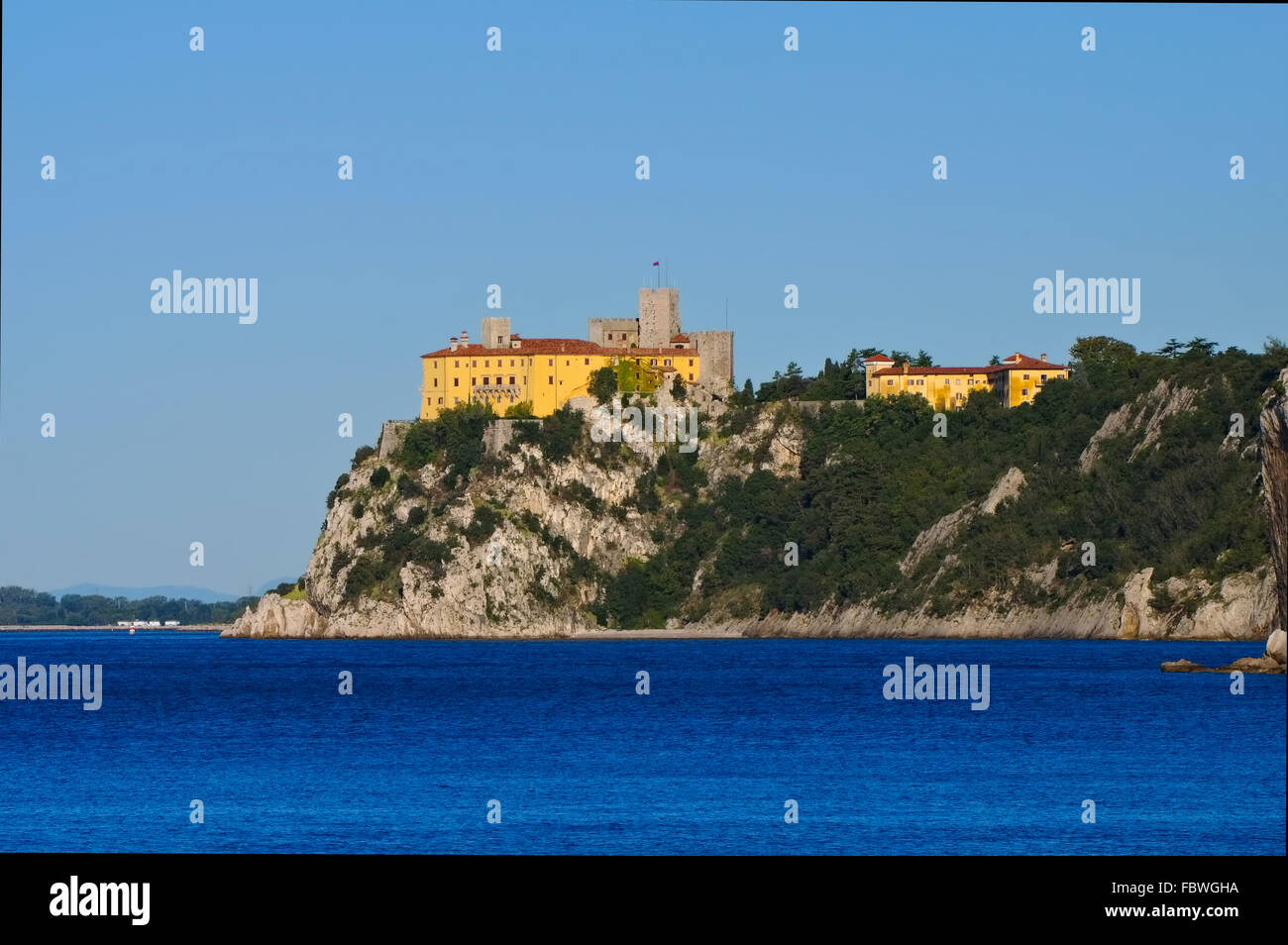 Schloss von duino -Fotos und -Bildmaterial in hoher Auflösung – Alamy