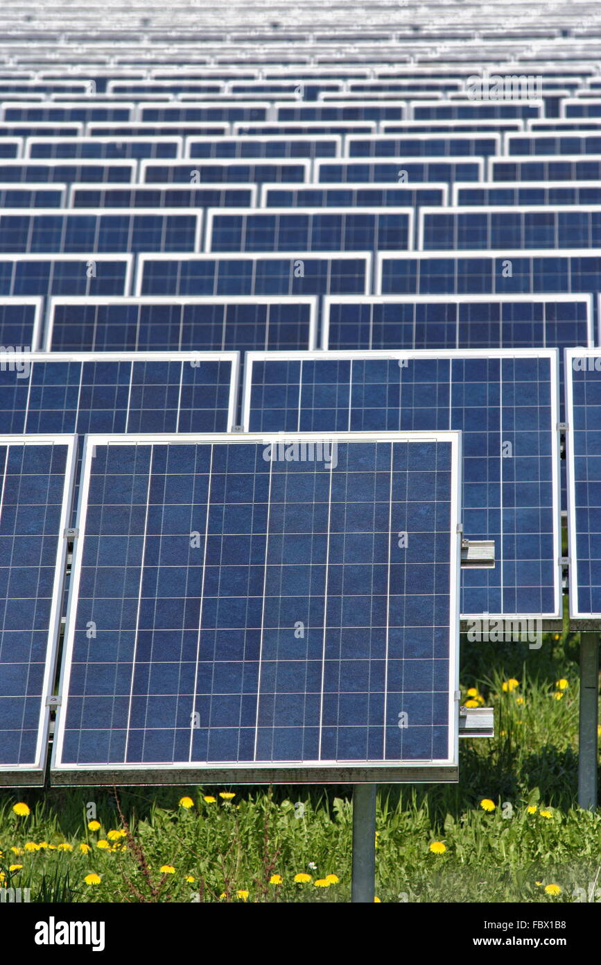 Solar arangement -Fotos und -Bildmaterial in hoher Auflösung – Alamy