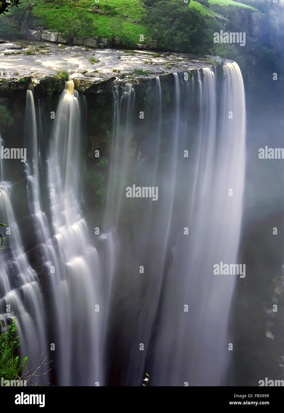 Magwa falls -Fotos und -Bildmaterial in hoher Auflösung – Alamy