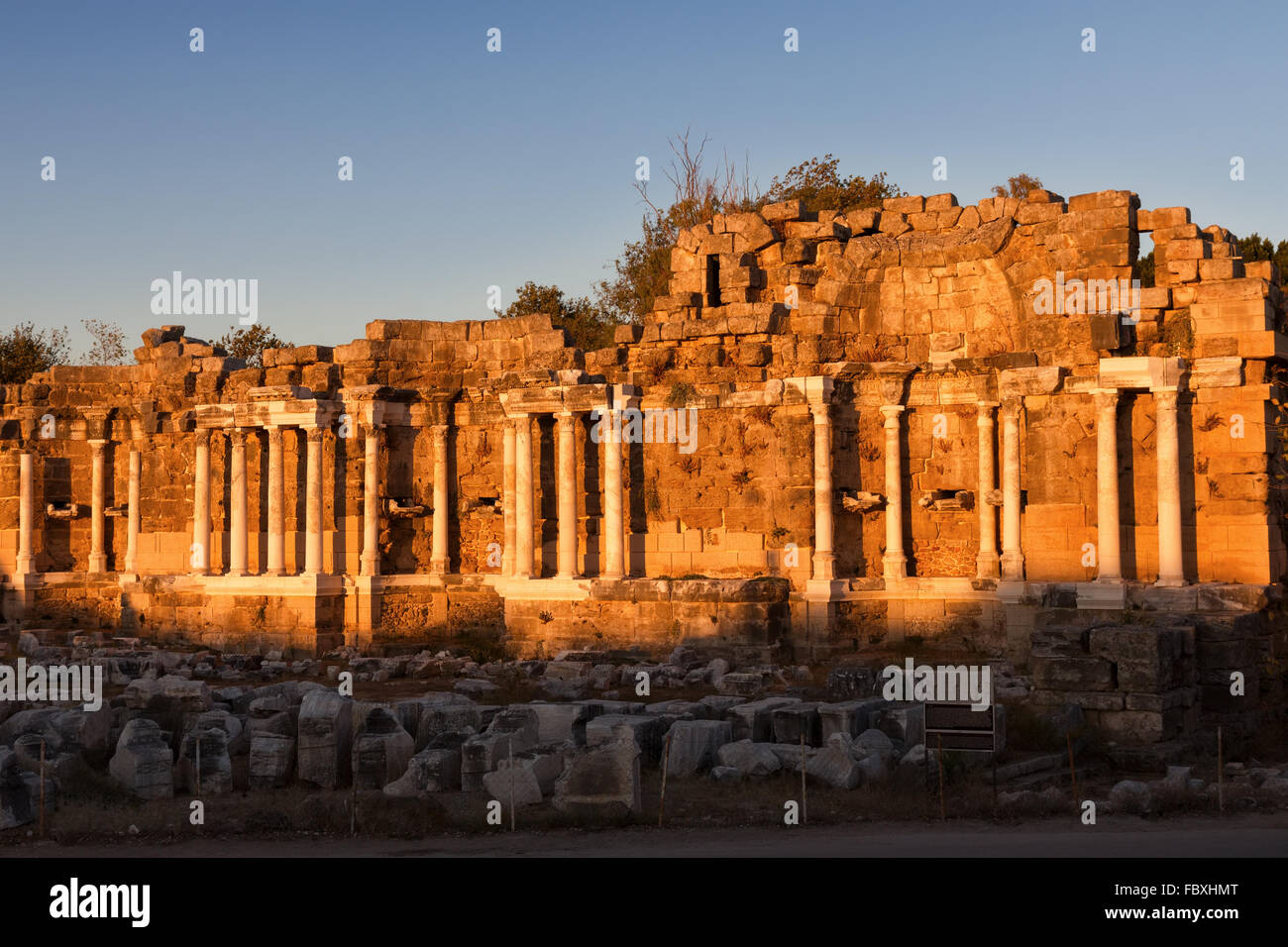 Ancient side ruins in turkey -Fotos und -Bildmaterial in hoher ...