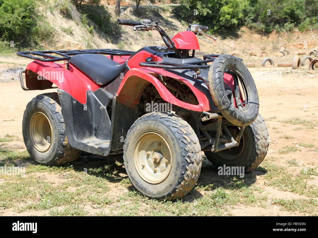 Rotes quad -Fotos und -Bildmaterial in hoher Auflösung – Alamy