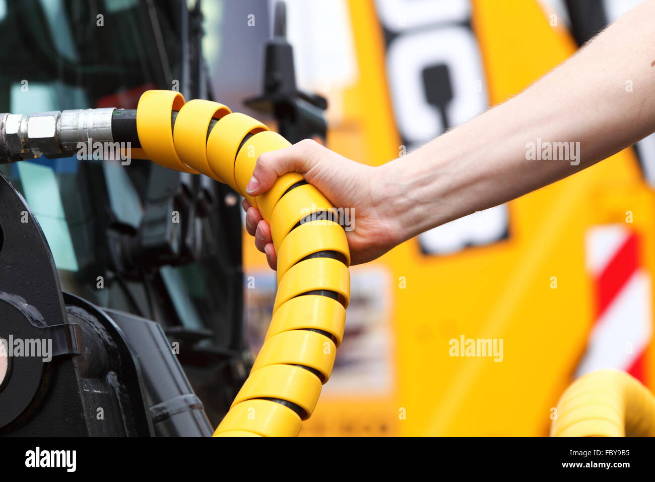 Hydraulikanschluss traktor -Fotos und -Bildmaterial in hoher Auflösung ...
