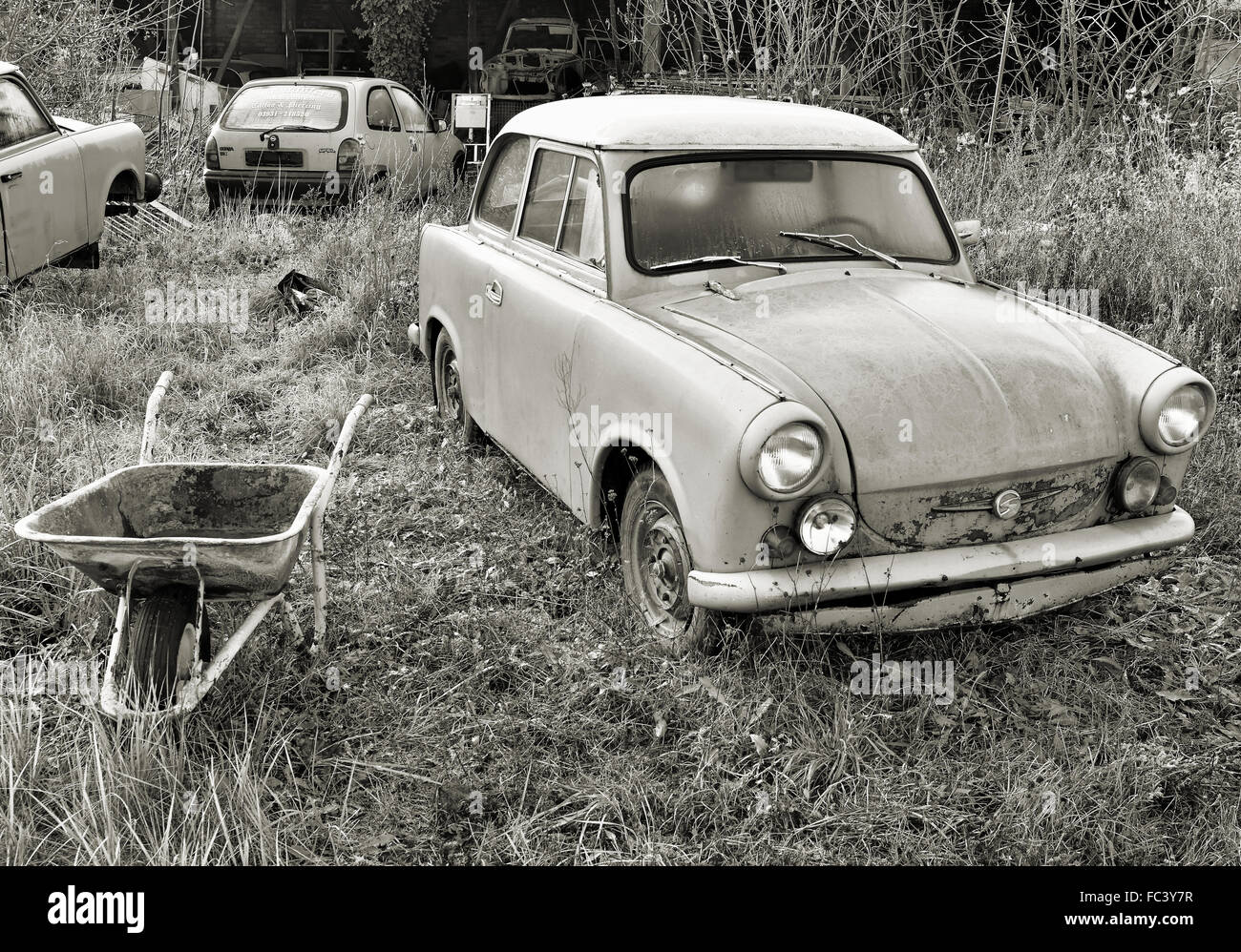 Transportmittel kaputt -Fotos und -Bildmaterial in hoher Auflösung – Alamy