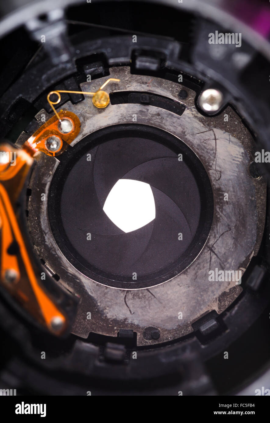 Kaputte kamera -Fotos und -Bildmaterial in hoher Auflösung – Alamy