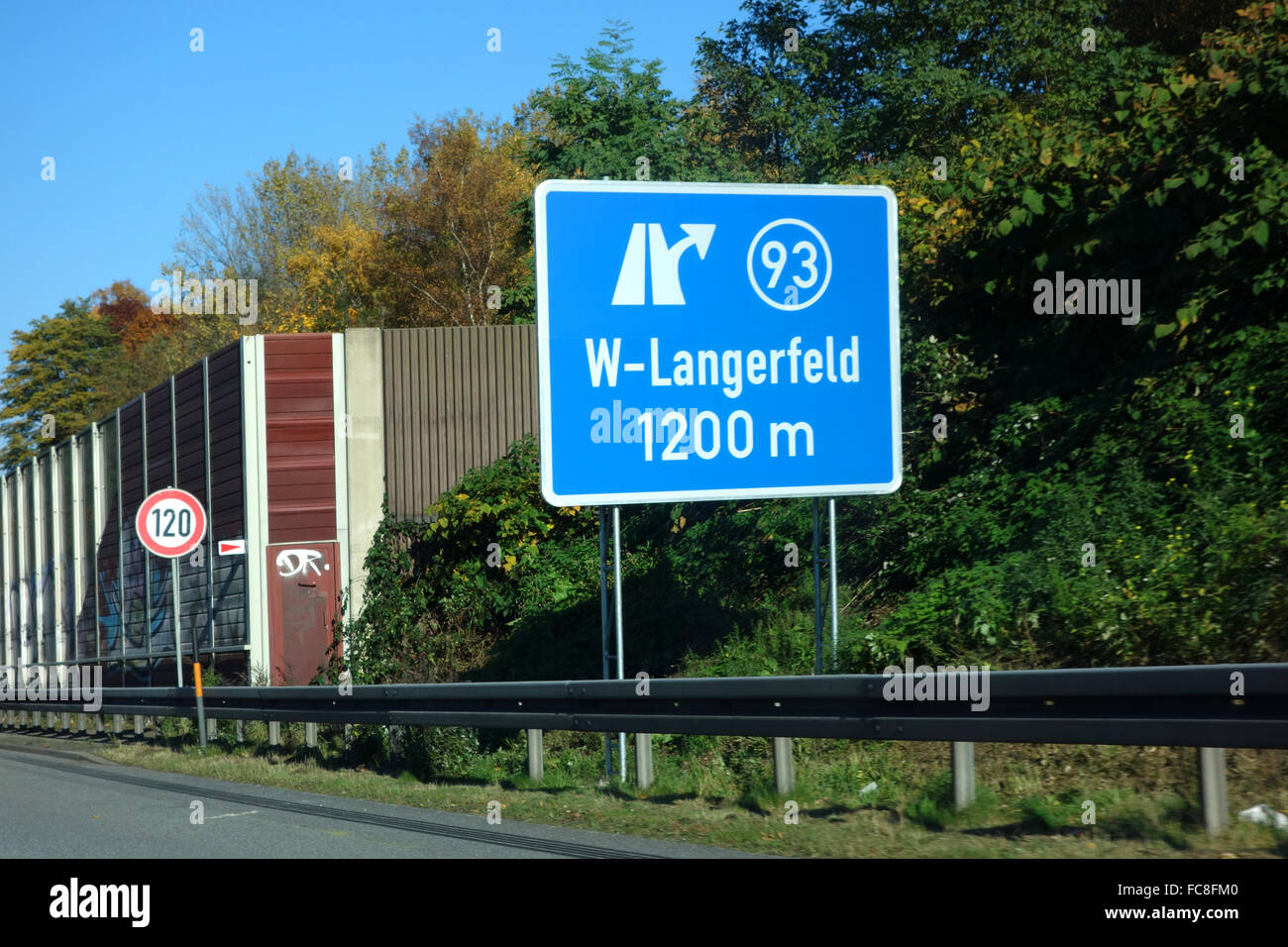 Autobahn sign germany -Fotos und -Bildmaterial in hoher Auflösung – Alamy