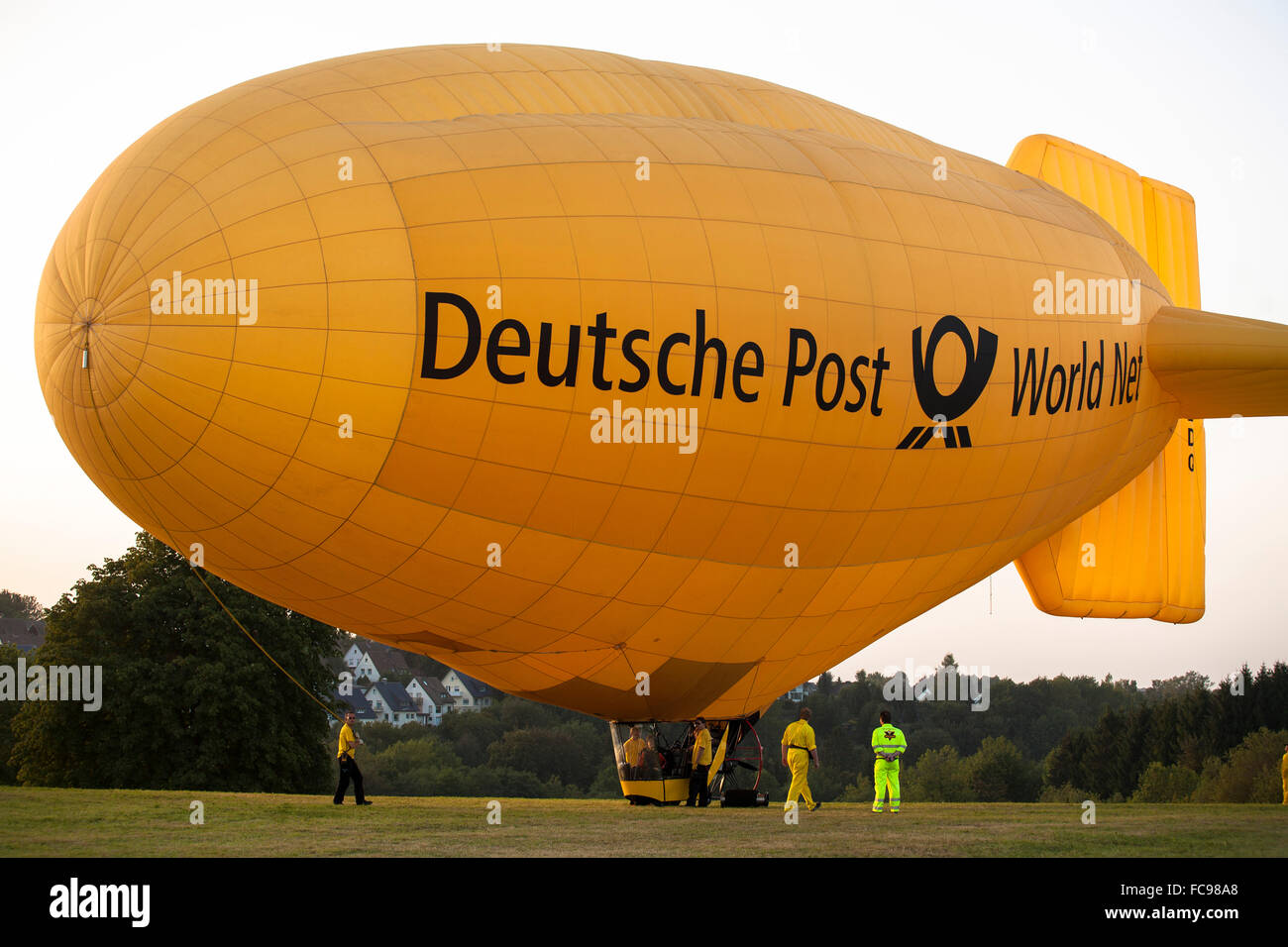 Blimp germany -Fotos und -Bildmaterial in hoher Auflösung – Alamy