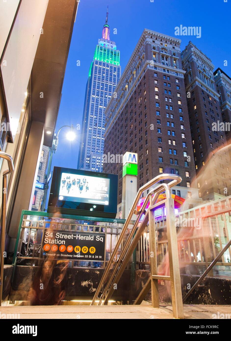 Empire state building subway station -Fotos und -Bildmaterial in hoher Auflösung – Alamy