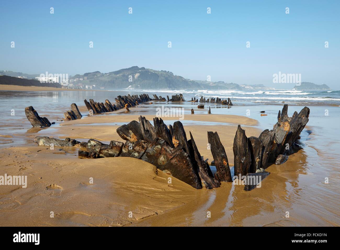 Esqueleto de barco -Fotos und -Bildmaterial in hoher Auflösung – Alamy